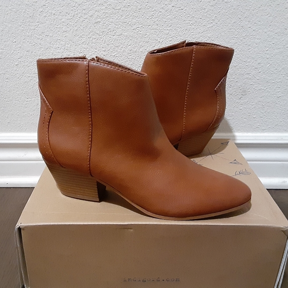 Indigo | Shoes | Indigo Rd | Poshmark